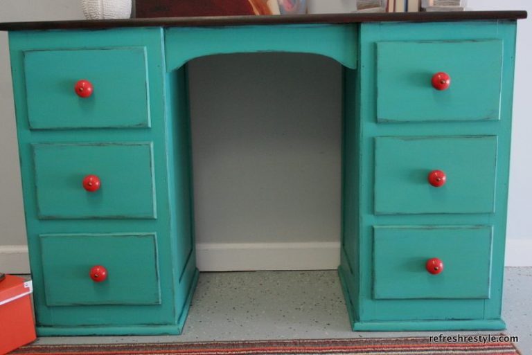Turquoise Desk - Refresh Restyle