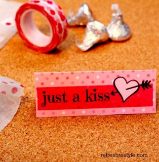 Valentine's Day Kisses {free printables} - Refresh Restyle
