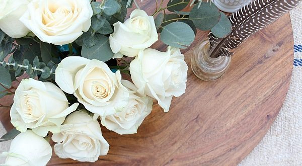 Farmhouse Flower Arrangement | Refresh Restyle