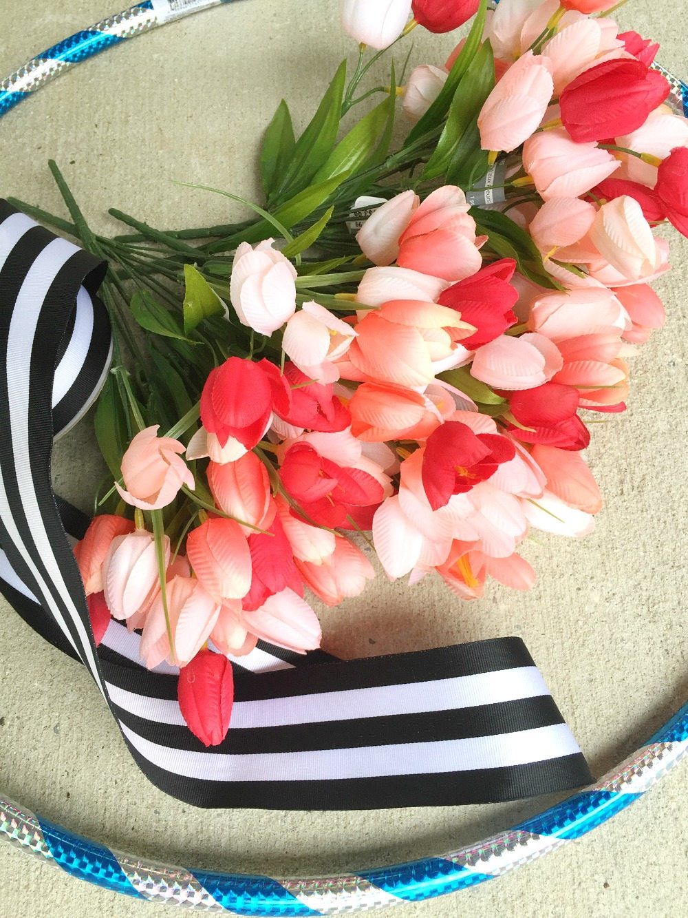 Hula Hoop Spring Wreath - Refresh Restyle