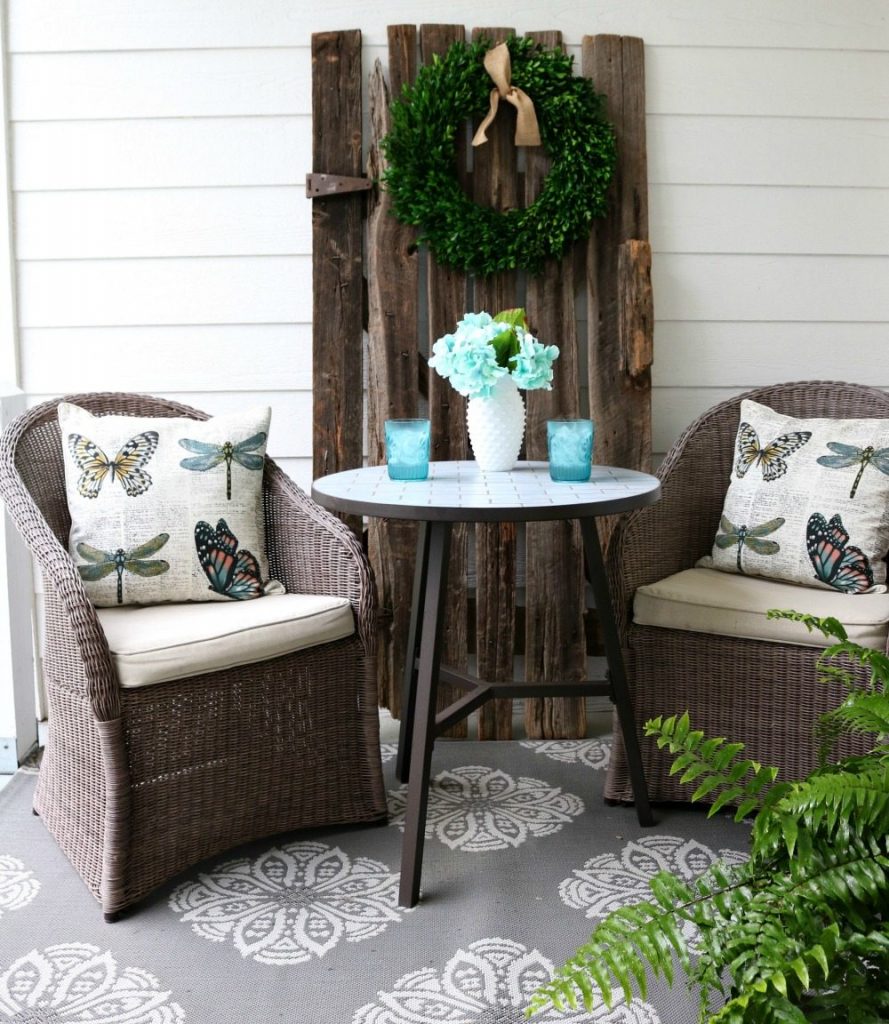 Summer Porch Tour Alabama Farmhouse - Refresh Restyle