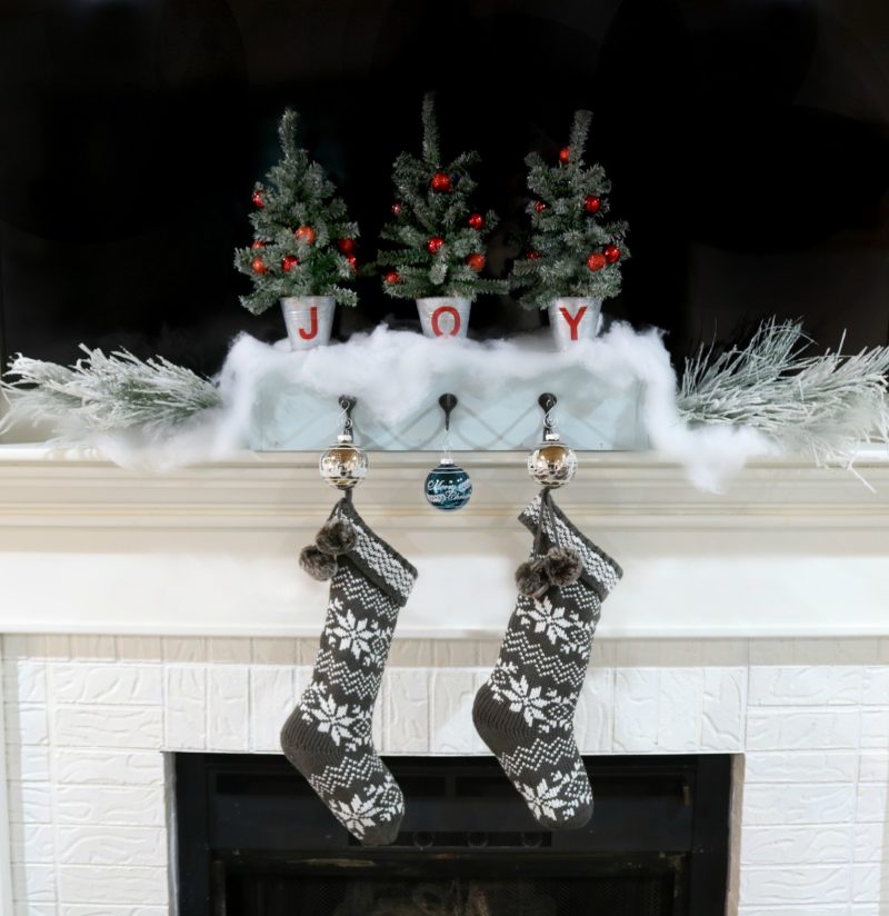 DIY Christmas Stocking Hanger - Refresh Restyle