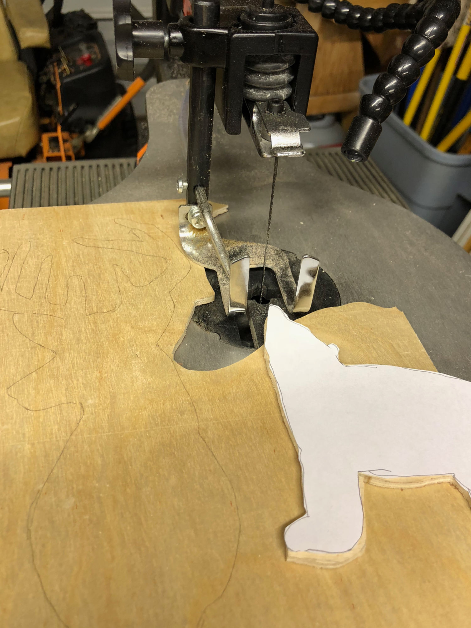 Make this simple DIY Metal Sign | Refresh Restyle