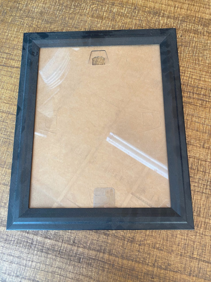 Picture Frame Makeover - Refresh Restyle